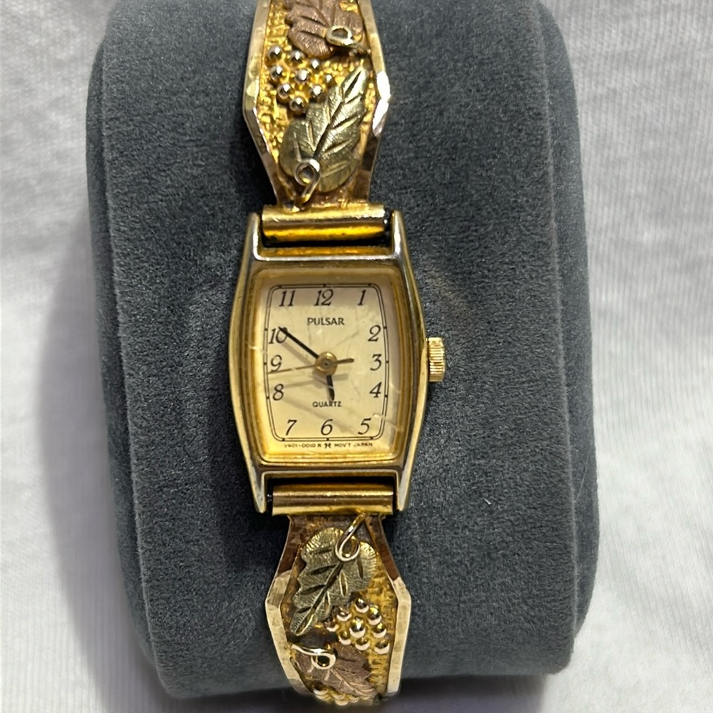 Vintage Black Hills Gold (Tri-Color) Pulsar Watch - Gem